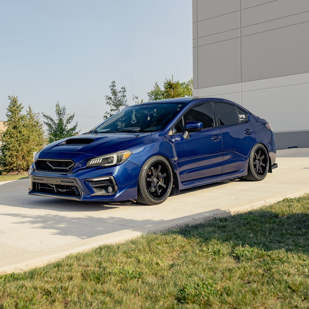 FC7 Matte Black/Gloss Black Lip