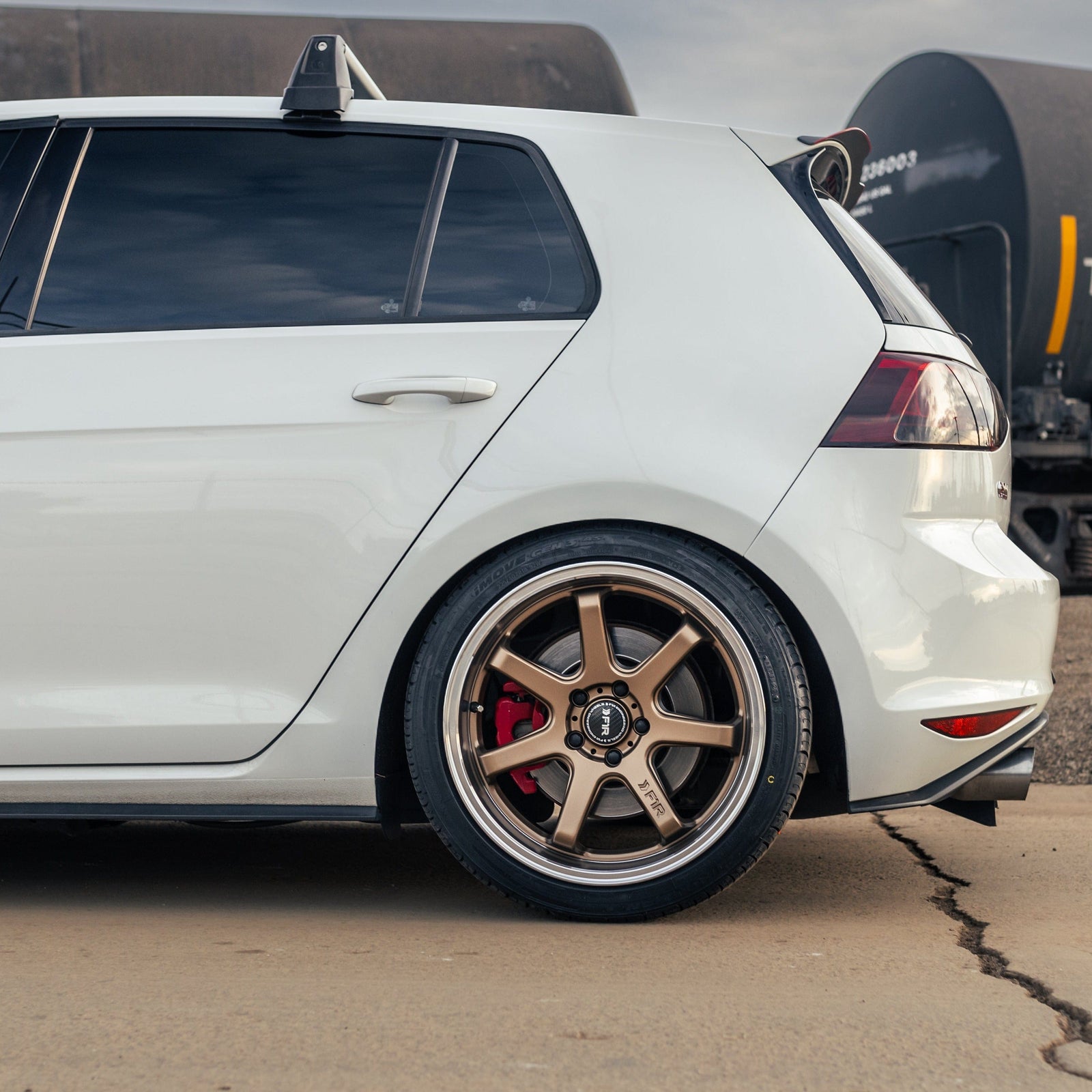 FC7 Satin Bronze/Polish Lip